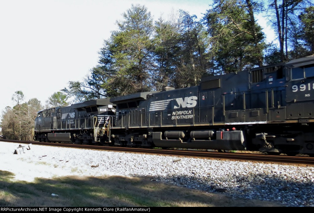 NS train #290 (Atlanta, GA - Croxton, NJ) (pic 2)
